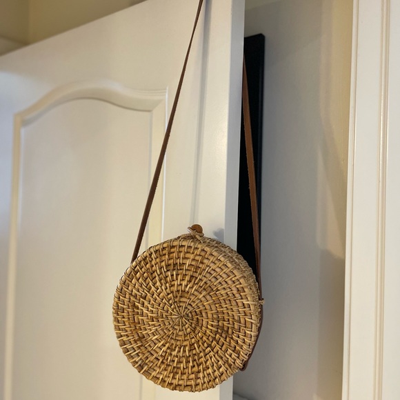 Zara | Bags | Zara Round Straw Shoulder Bag | Poshmark